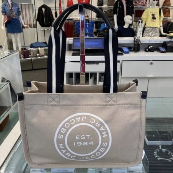 Marc Jacobs | Bags | Nwt Marc Jacobs Signet Canvas Medium Tote Beige ...